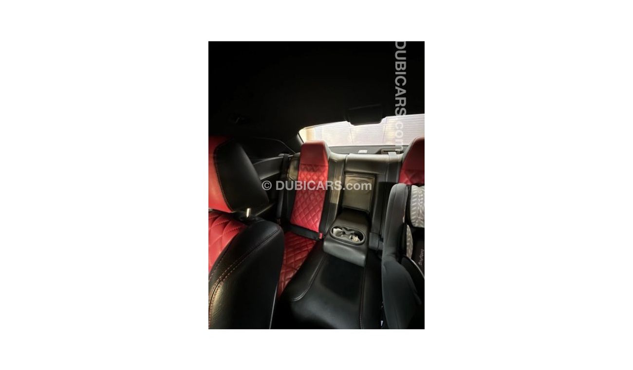 Used Dodge Challenger 3.6 2019 for sale in Dubai - 615241