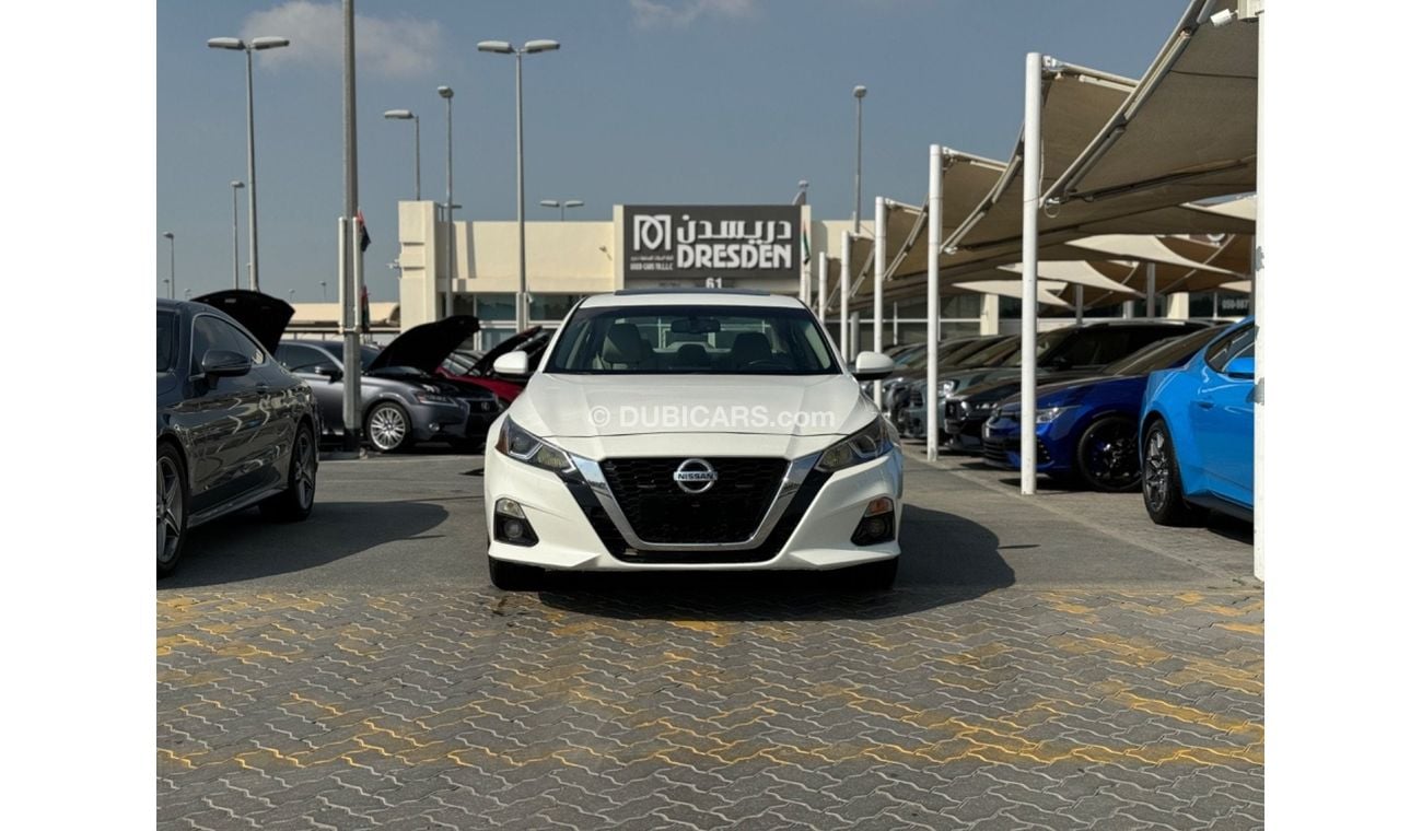 Used Nissan Altima SV /2018 / GCC / 2019 for sale in Dubai - 698944