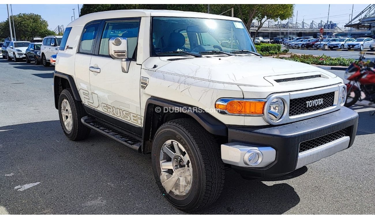 New TOYOTA FJ CRUISER 4.0L 2023 for sale in Dubai - 586760