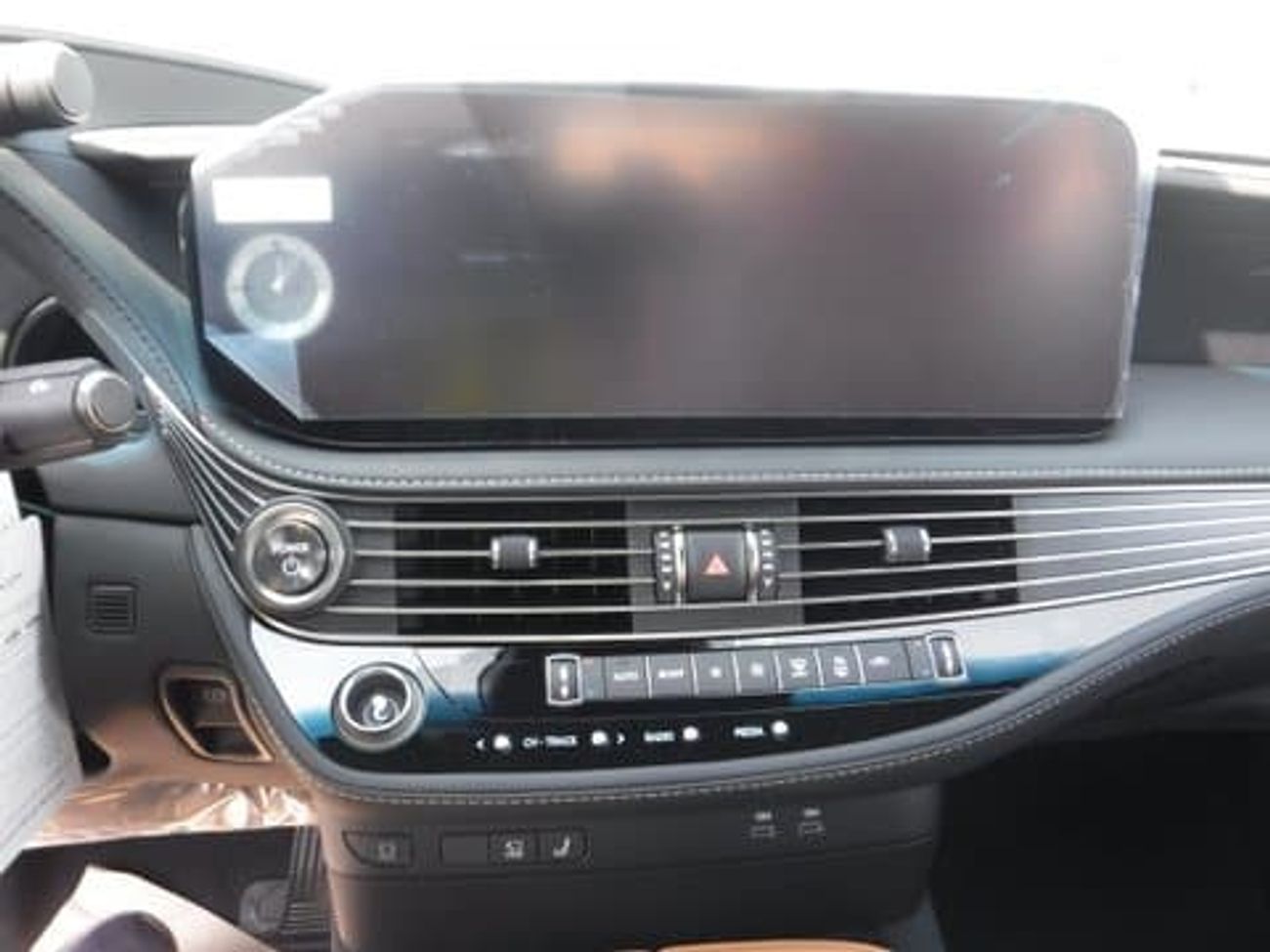 New Lexus LS500 3.5L Pet A/T - 23YM - HYBRID - GRY_TAN (EXPORT OFFER ...