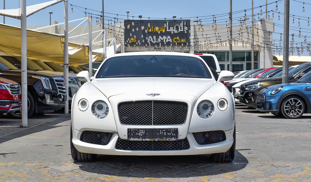 مستعملة بنتلي كونتيننتال جي تي 2014 للبيع في الشارقة - 732618