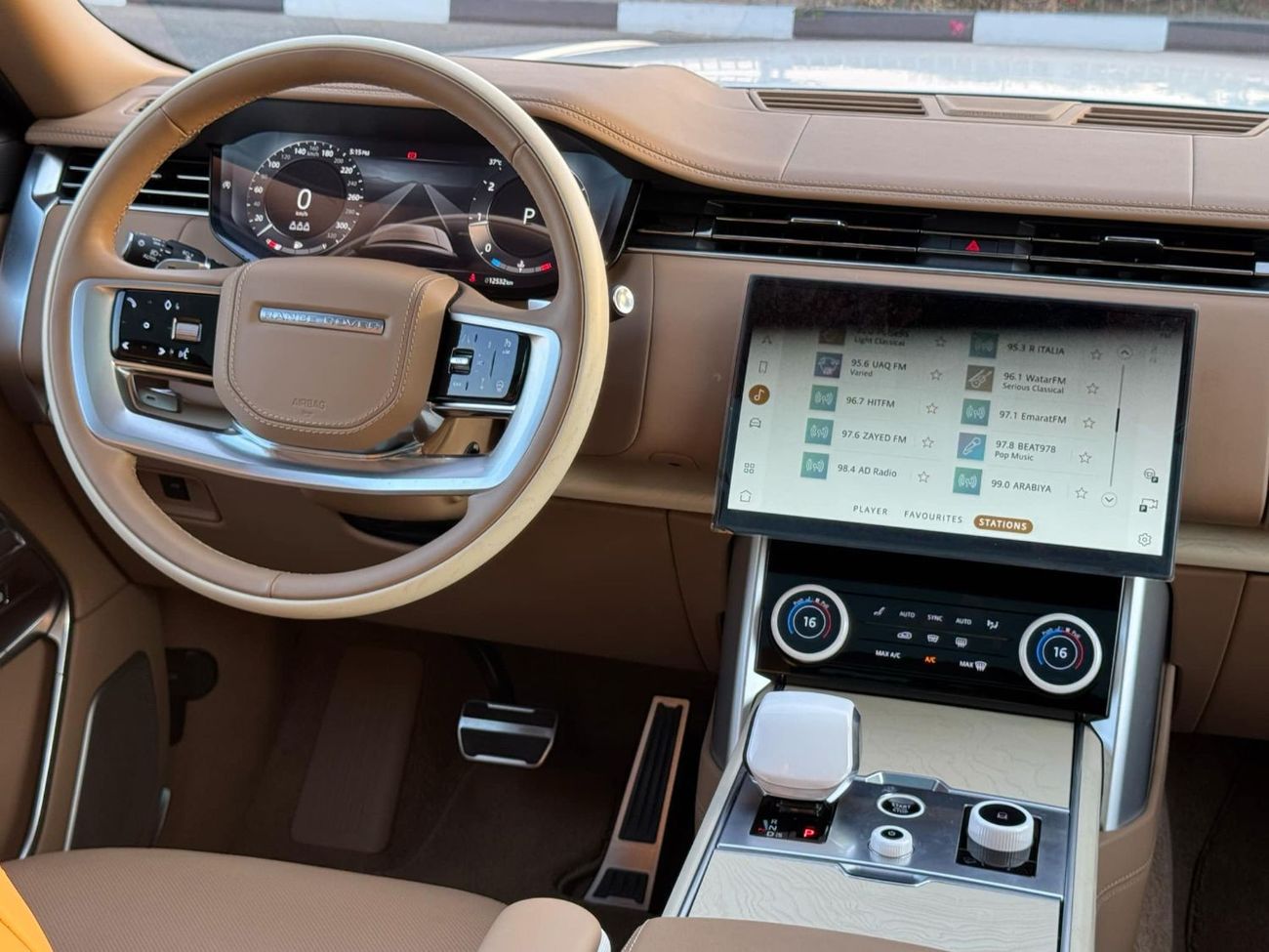 Used Land Rover Range Rover GCC SPEC UNDER WARRANTY AND SERVICE ...