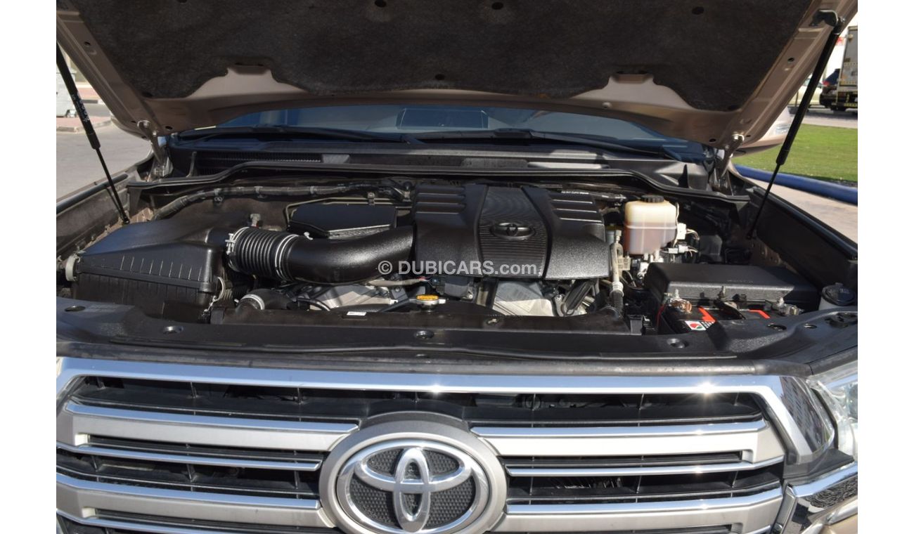Used Toyota Land Cruiser GXR 2016 for sale in Dubai - 560163