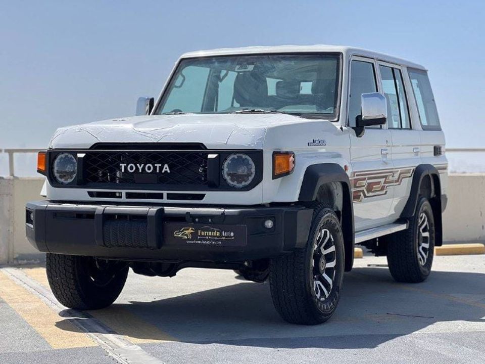 New Toyota Land Cruiser 70 LC76 2.8L DSL A/T // 2025 // HIGH OPTION ...