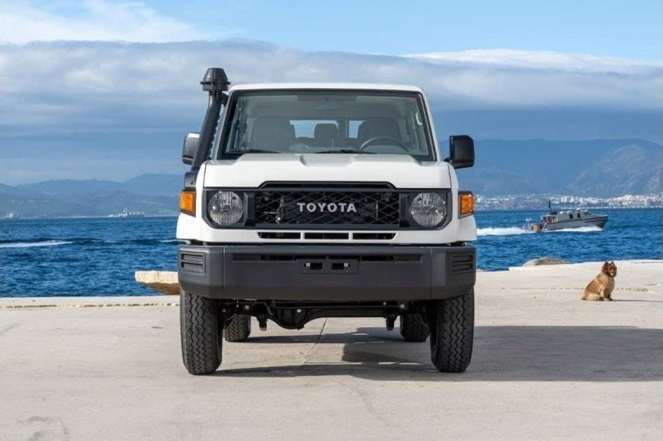 جديدة تويوتا لاند كروزر هارد توب Land Cruiser Hard Top LC76 4.5L 5door Diesel V8 2024 0KM 2024 ...