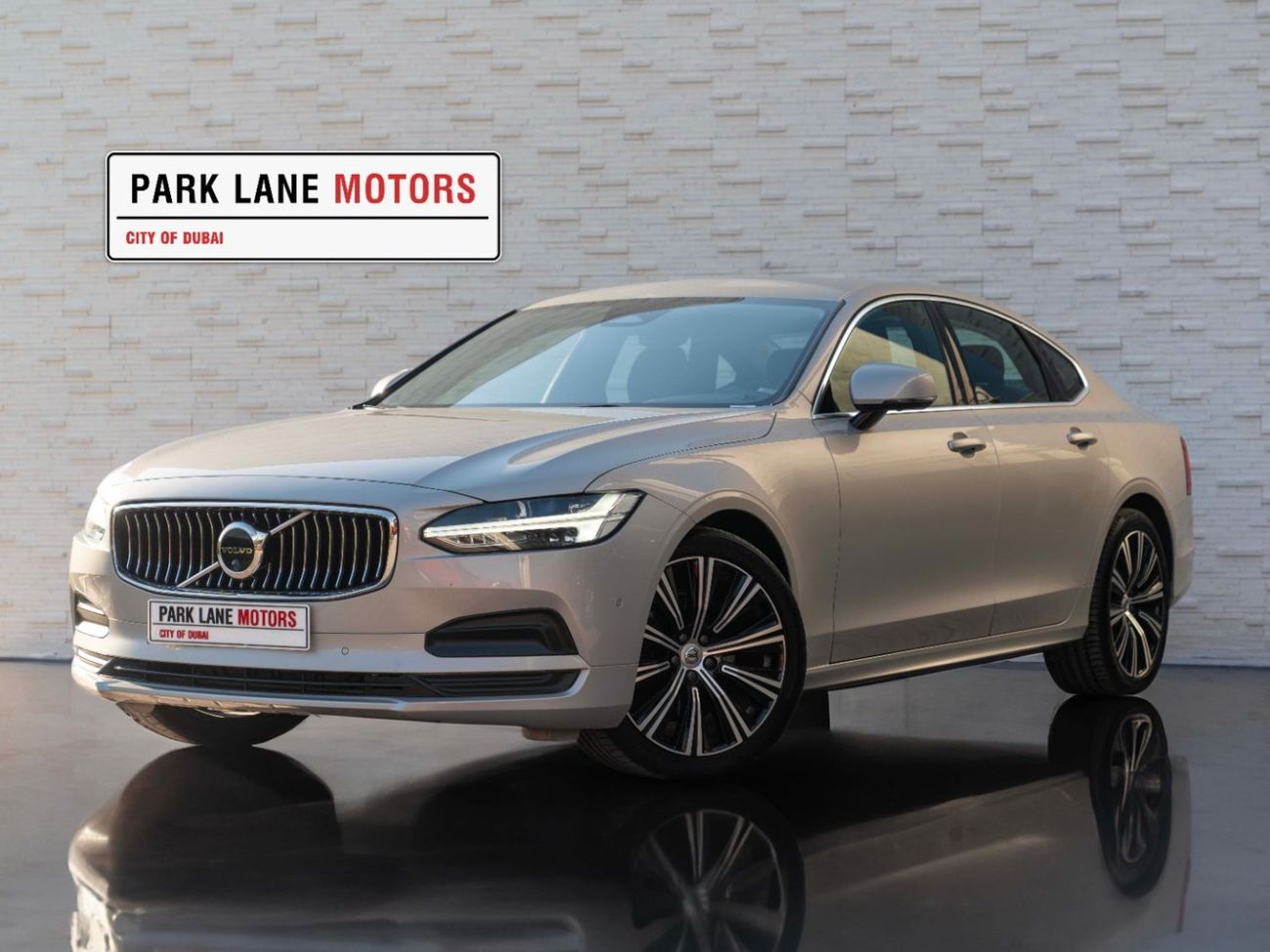 Used Volvo S90 B5 2.0T Powertrain 2023 for sale in Dubai - 827631