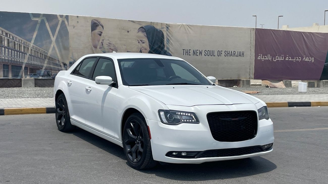 Used Chrysler 300s 3.6L V6 2021 for sale in Sharjah - 878655