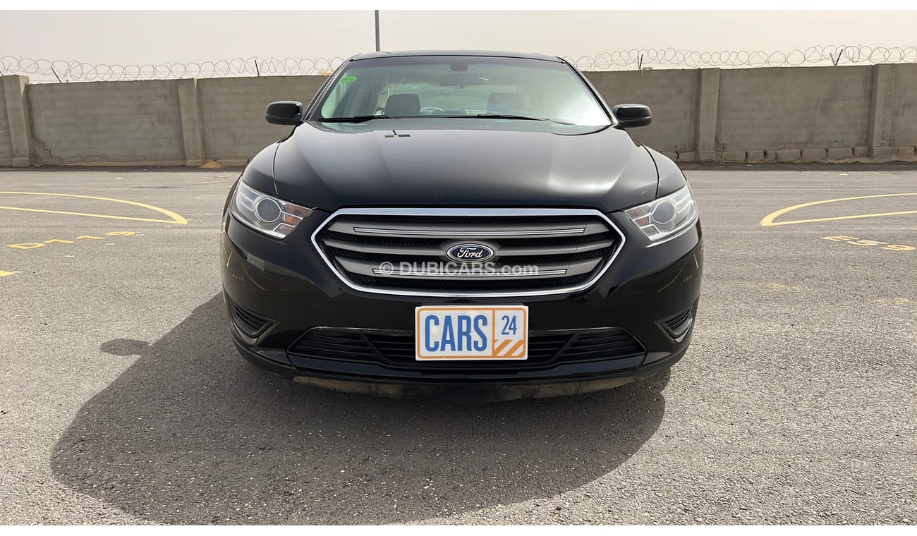 Used Ford Taurus 3500 2017 for sale in Dubai - 567078
