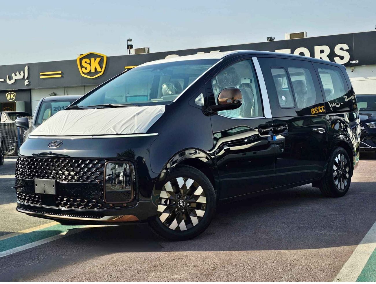 New Hyundai Staria LEXURY, 3.5L V6, A/T, POWER SEAT WITH 360* CAMERA ...