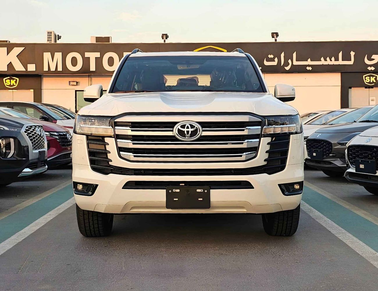 جديدة تويوتا لاند كروزر GXR | 3.3L DIESEL | TWIN TURBO | LARGE DVD ...