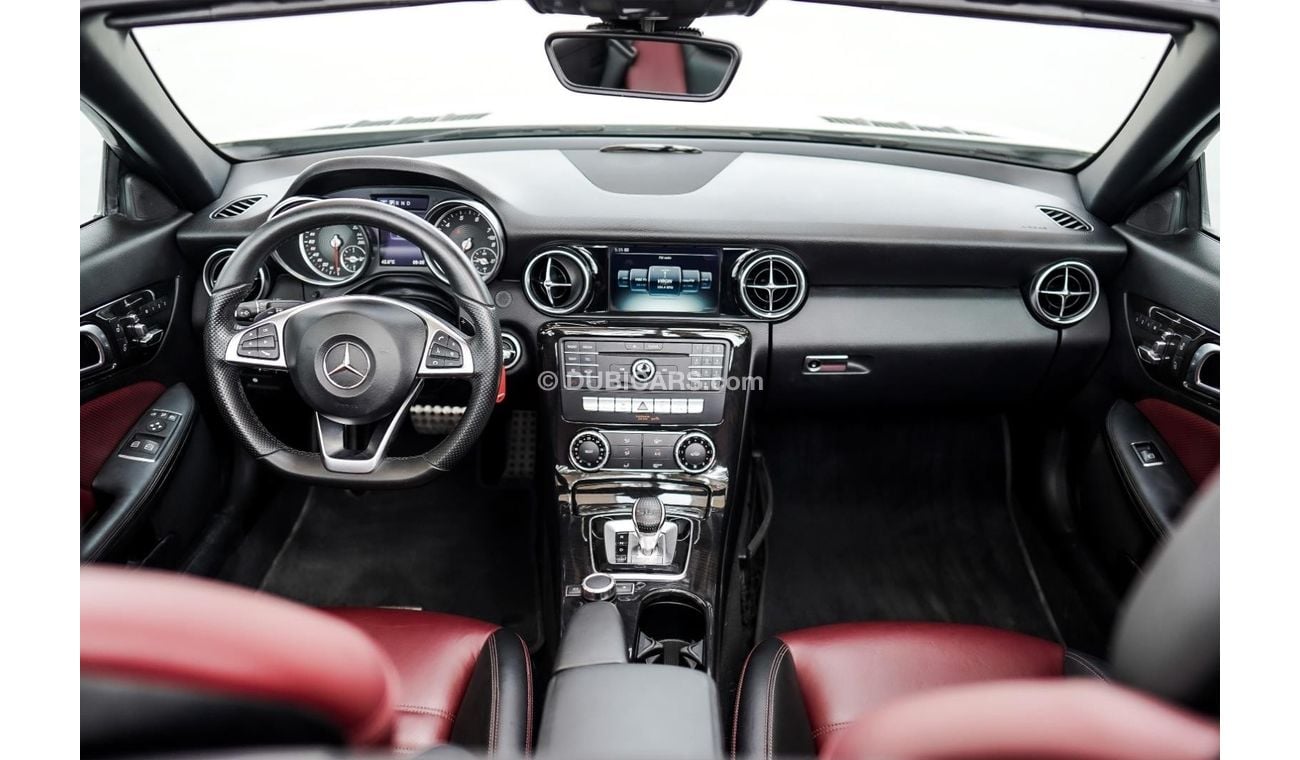 Used Mercedes-Benz SLC 300 R172 2017 for sale in Dubai - 638108