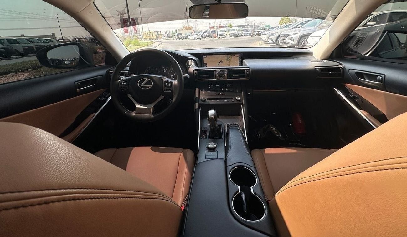 Used Lexus IS300 Elegant 2.0L Premier 2019 Full Service History GCC ...