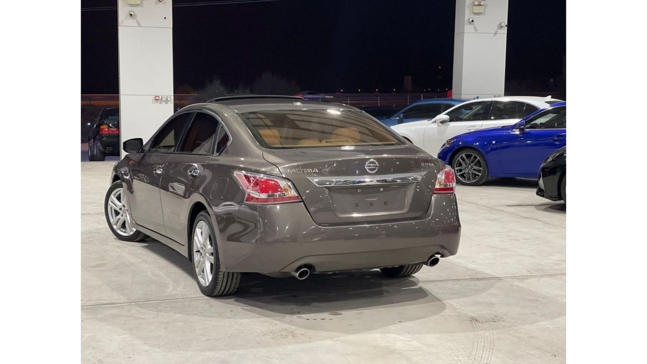 Used Nissan Altima SL 2013 for sale in Umm al-Quwain - 731709