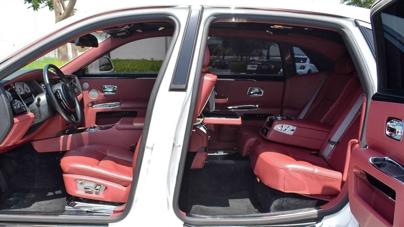 Used Rolls-Royce Ghost Std 2013 JAPANESE SPECS ORIGINAL COLOUR IS BLACK ...