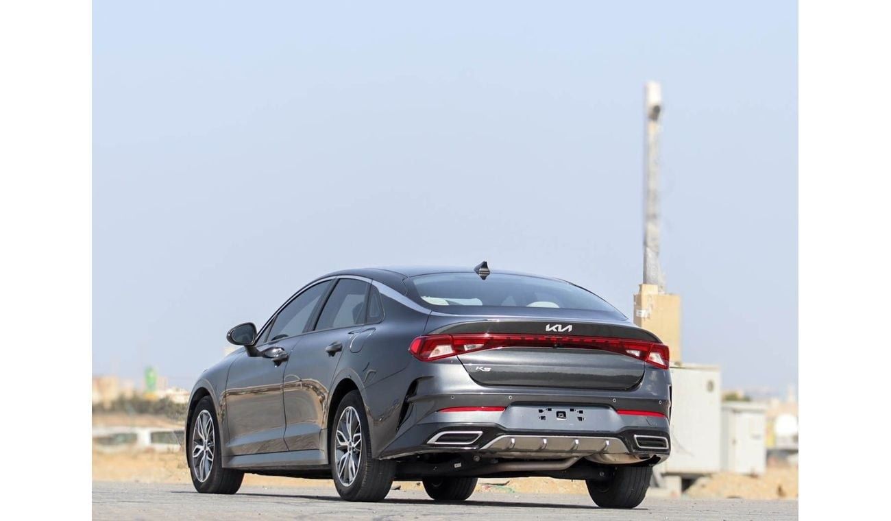 Used 2.5L GDI STD Kia K5 2.5 L, 2022 GCC original paint accident-free in excellent condition ...
