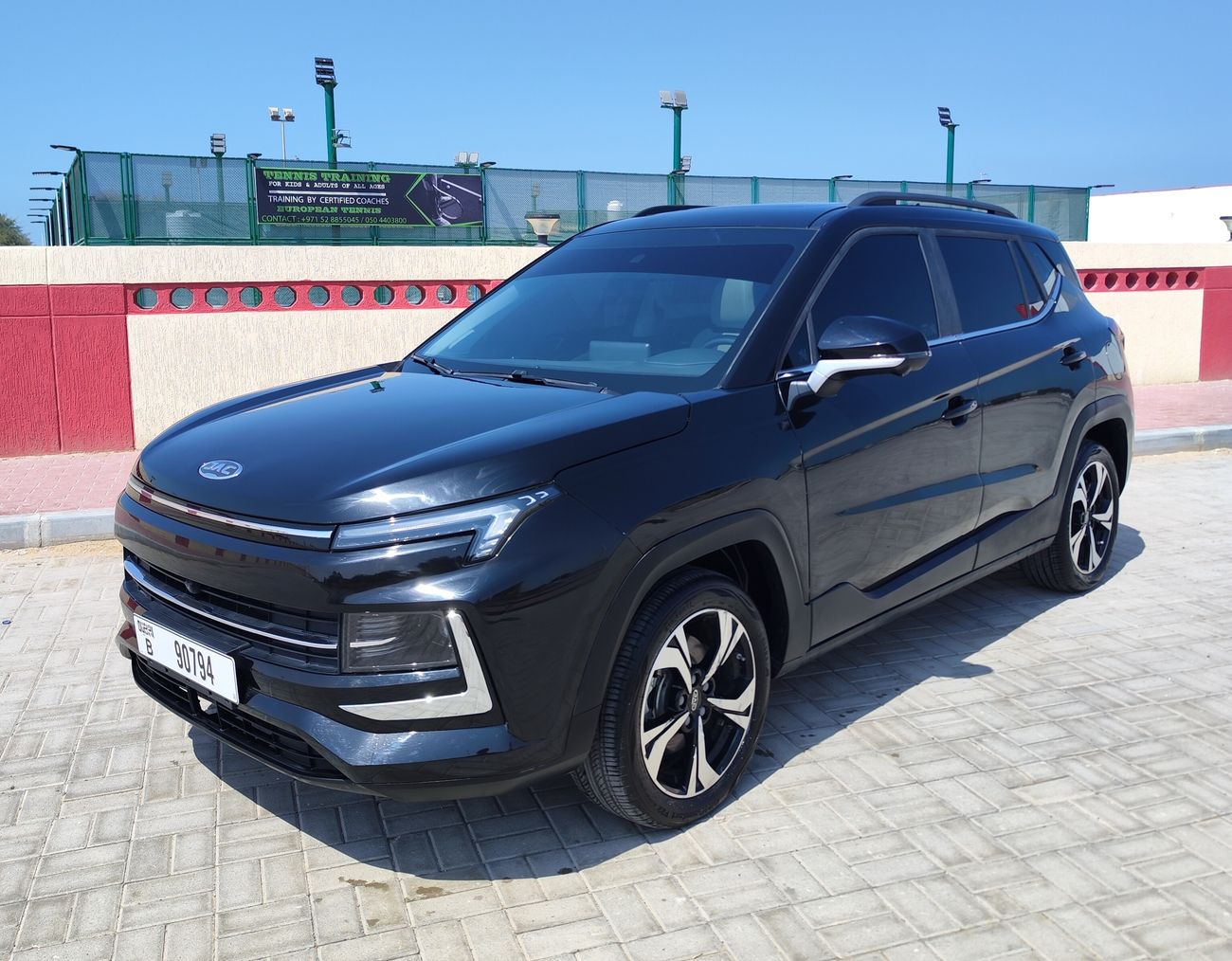 Used JAC JS4 with a little mileage and a smell of a new car inside ...