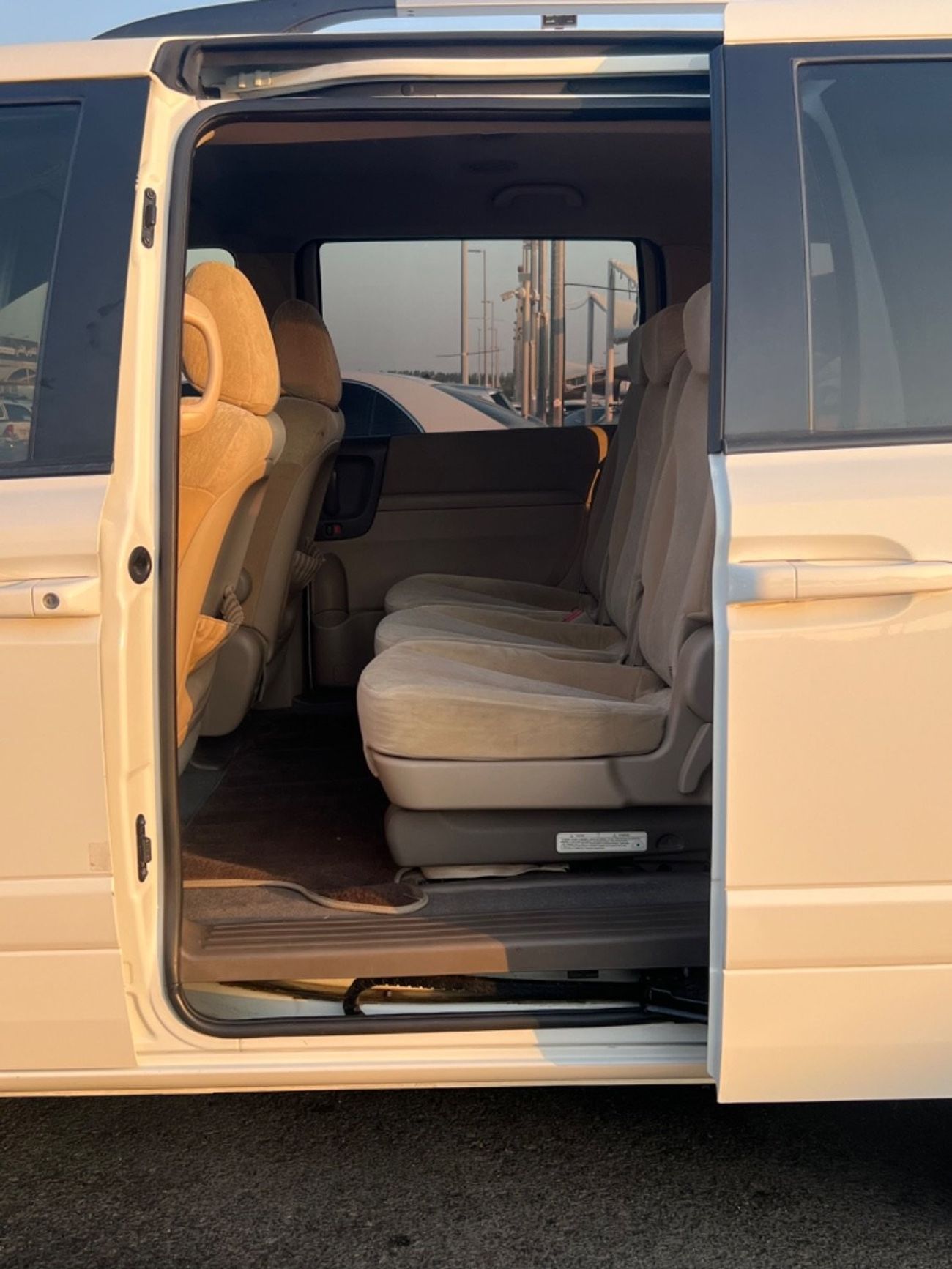 Used Kia Carnival EX GOOD CONDITION FREE ACCIDENT 2014 for sale in ...