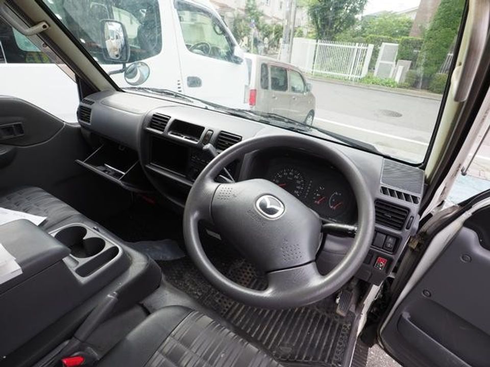 Used Mazda Bongo SLP2T 2018 for sale in Japan - 678929