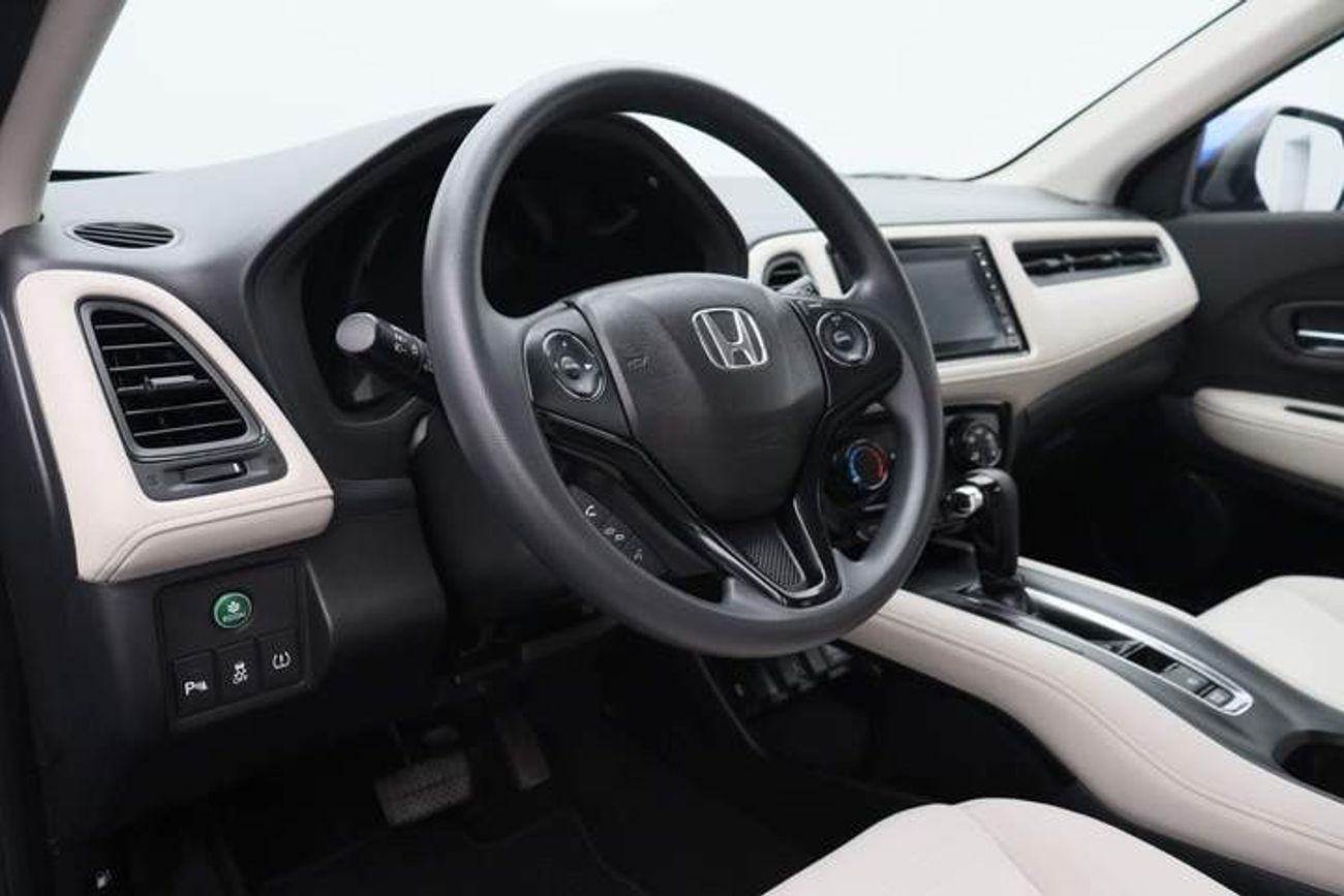 Used Honda HRV LX 1.8 2021 for sale in Dubai - 611352