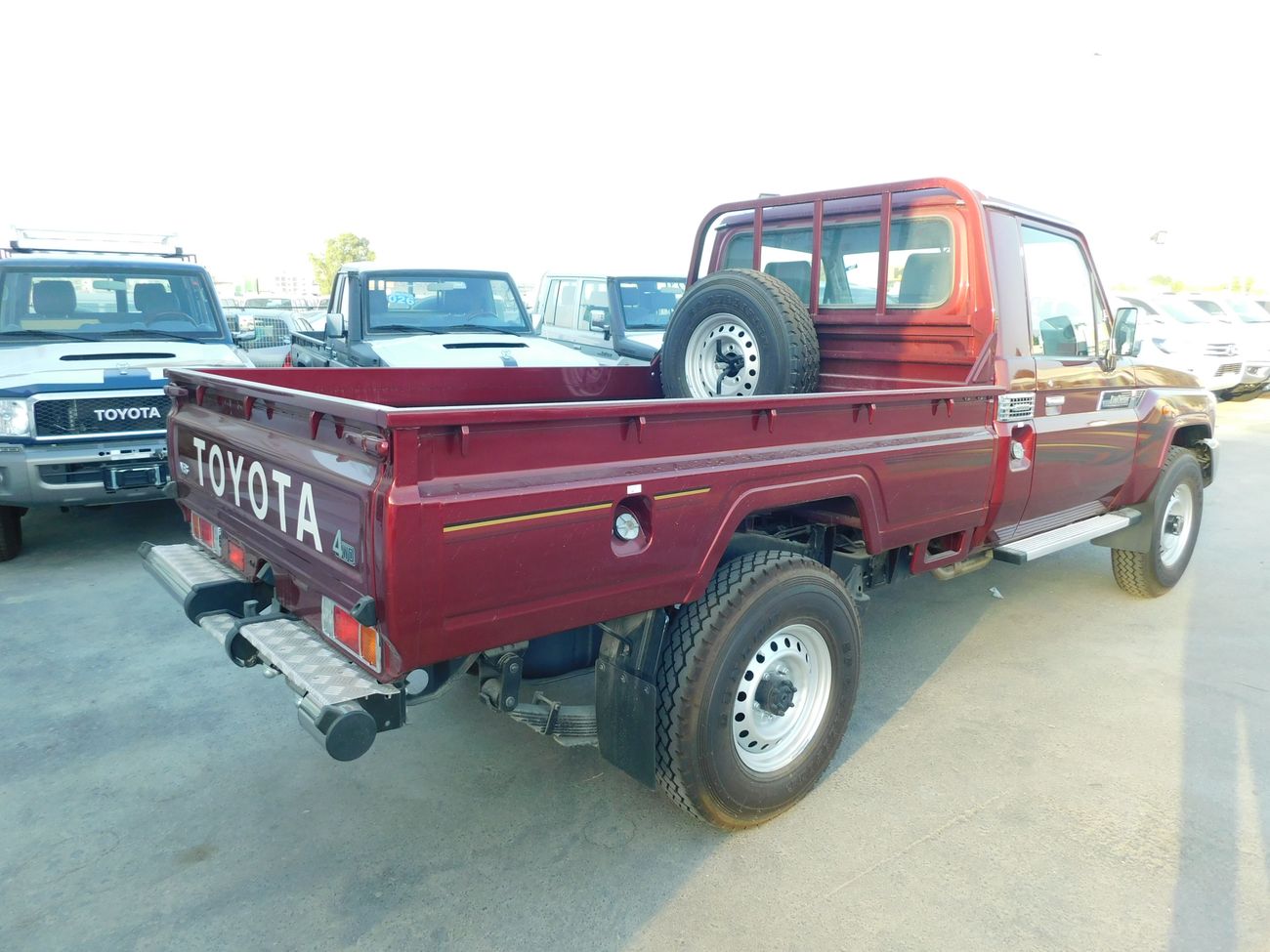 New Toyota Land Cruiser Pick Up 79 Single Cab Pickup LX 4.0L Petrol M/T ...