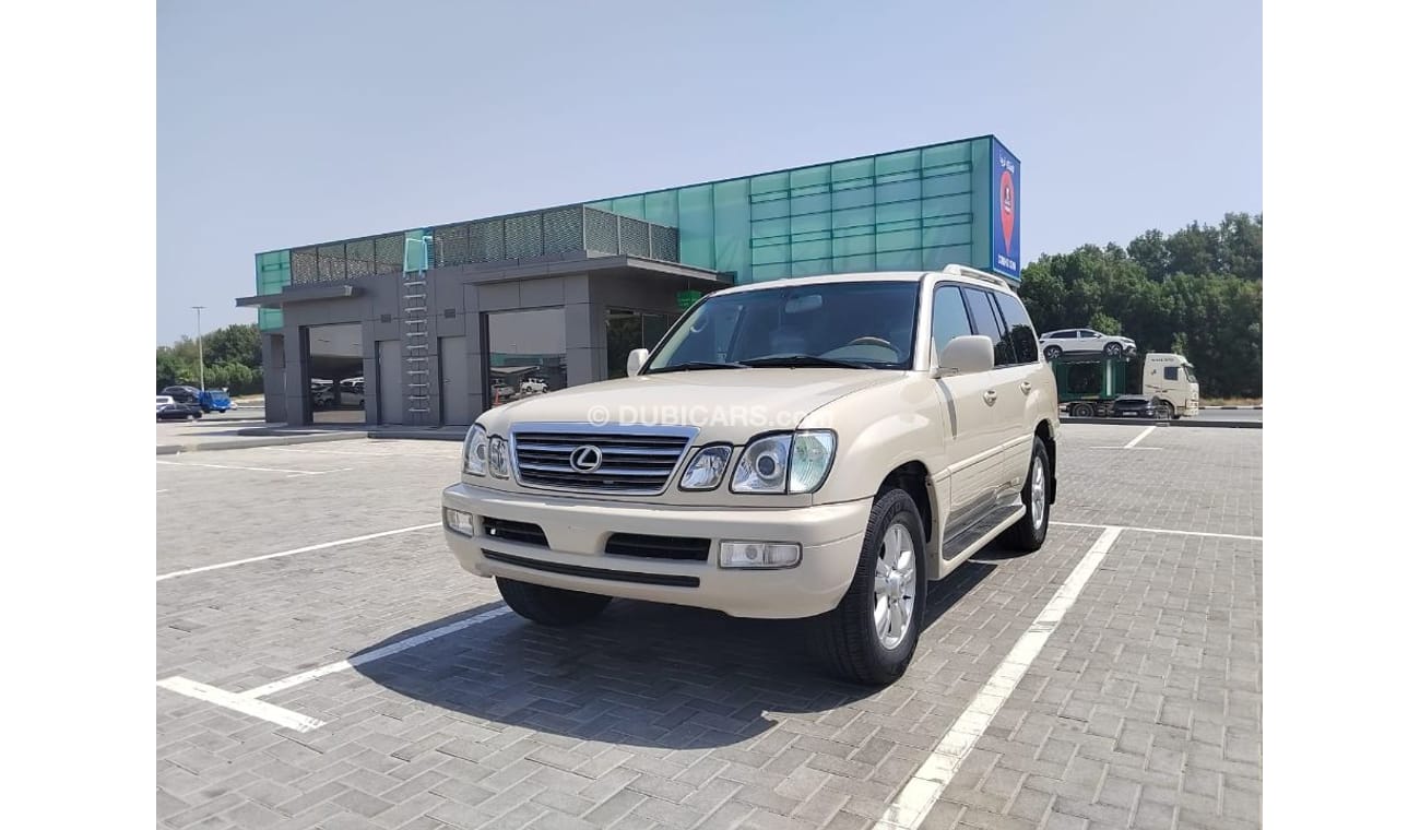 Used Lexus LX 470 2004 2004 for sale in Sharjah - 637604
