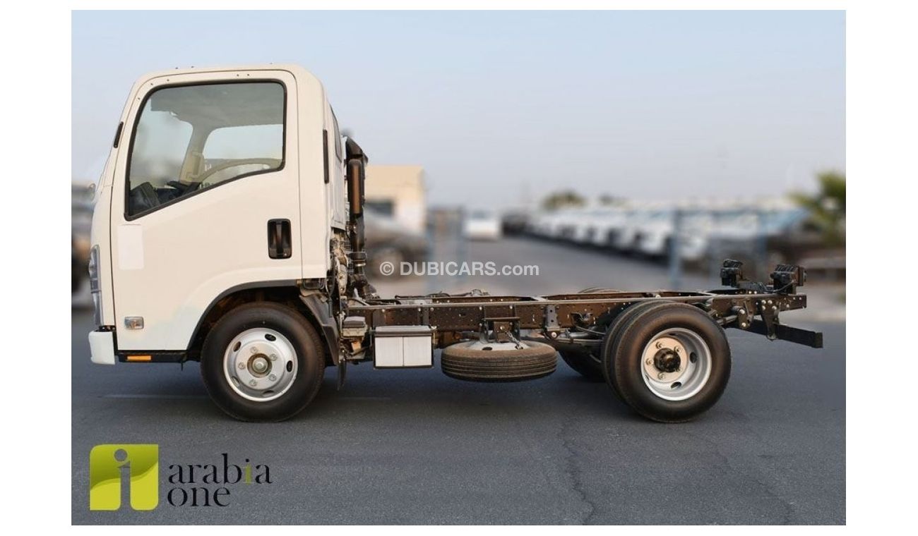 New 2022 ISUZU NPR 85 H22 - 3.0T DSL LWB CAB & CHASSIS 2022 for sale in Dubai - 590355