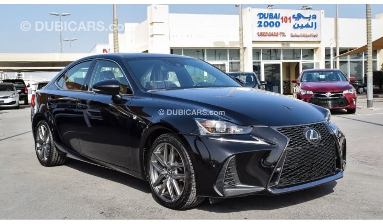 Used Lexus IS300 2018 for sale in Dubai - 236406