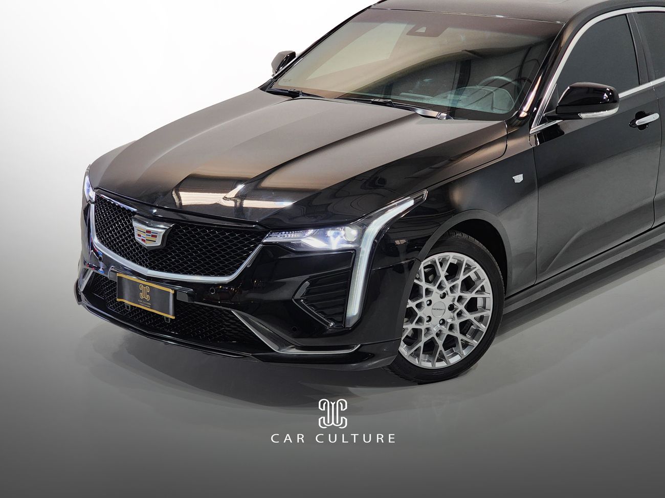Used Cadillac CT4 CT4 350T 2022 for sale in Dubai - 731582