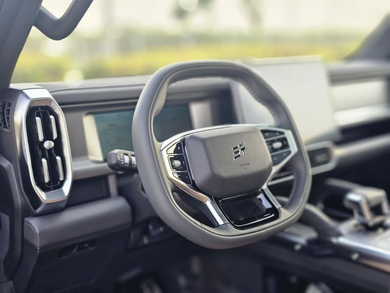 Used Jetour T2 LUXURY GCC SPEC UNDER ELITE UNLIMITED WARRANTY AND ...