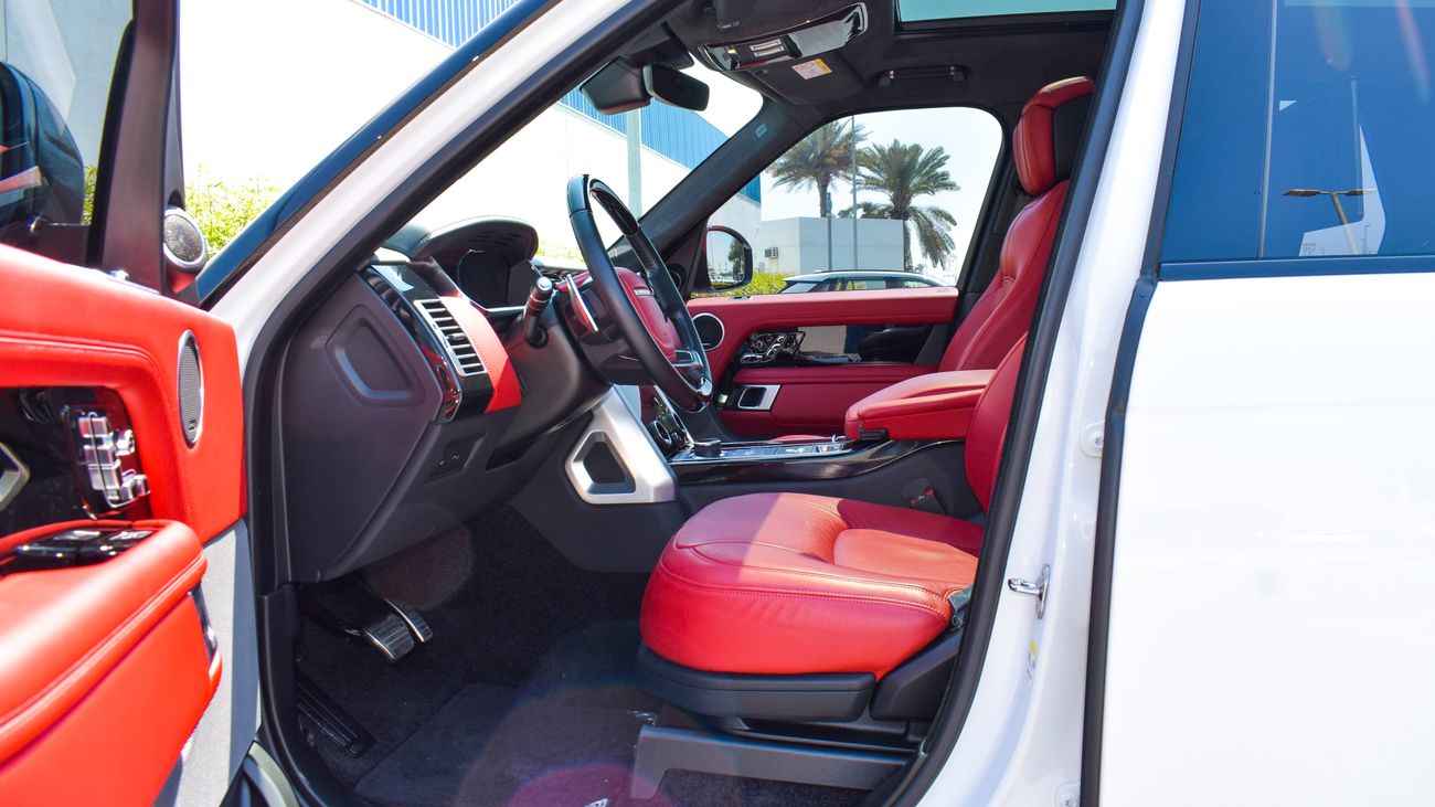 Used Land Rover Range Rover Autobiography 2020 for sale in Dubai - 605173