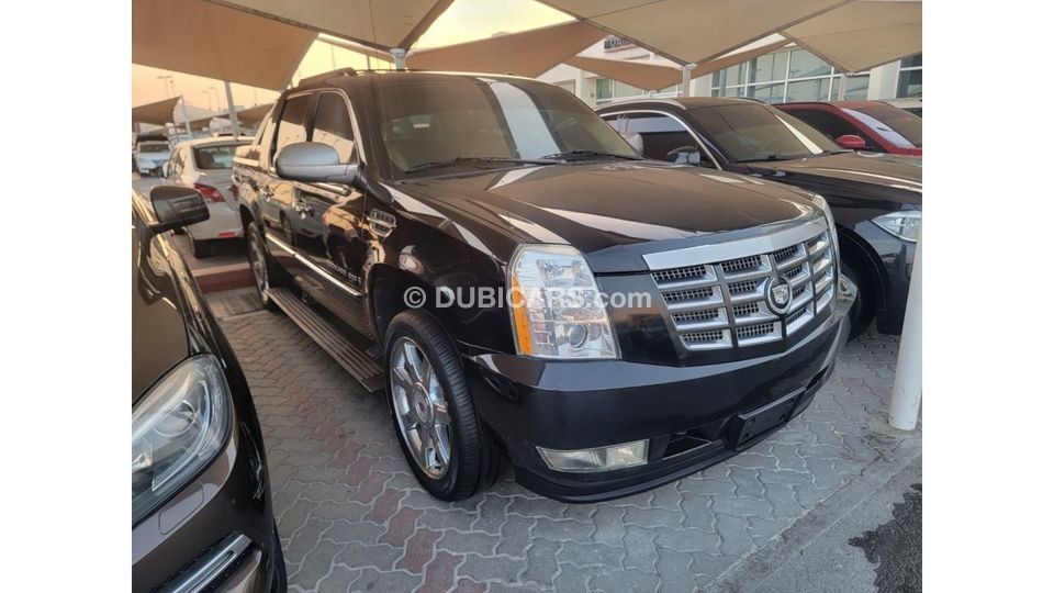 Used Cadillac Escalade 2009 for sale in Sharjah - 692688