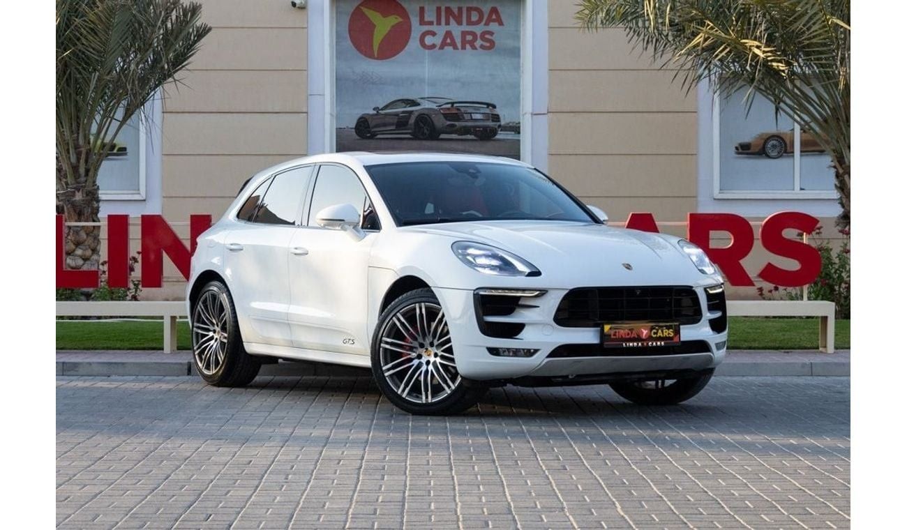 Used Porsche Macan GTS 2017 for sale in Dubai - 702242