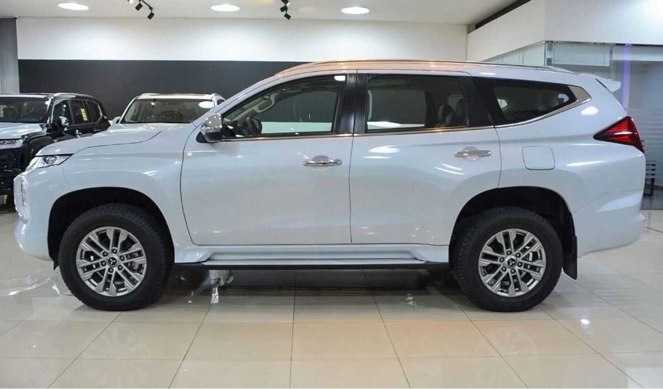 Used Mitsubishi Montero GLS Top FAIRLY USED CAR 2020 for sale in Dubai ...