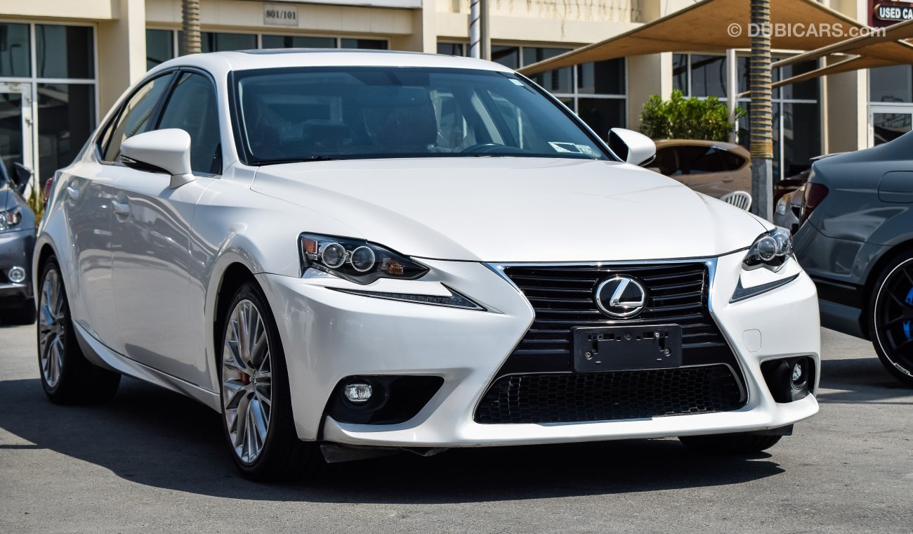 Used Lexus IS300 2016 for sale in Dubai - 247241