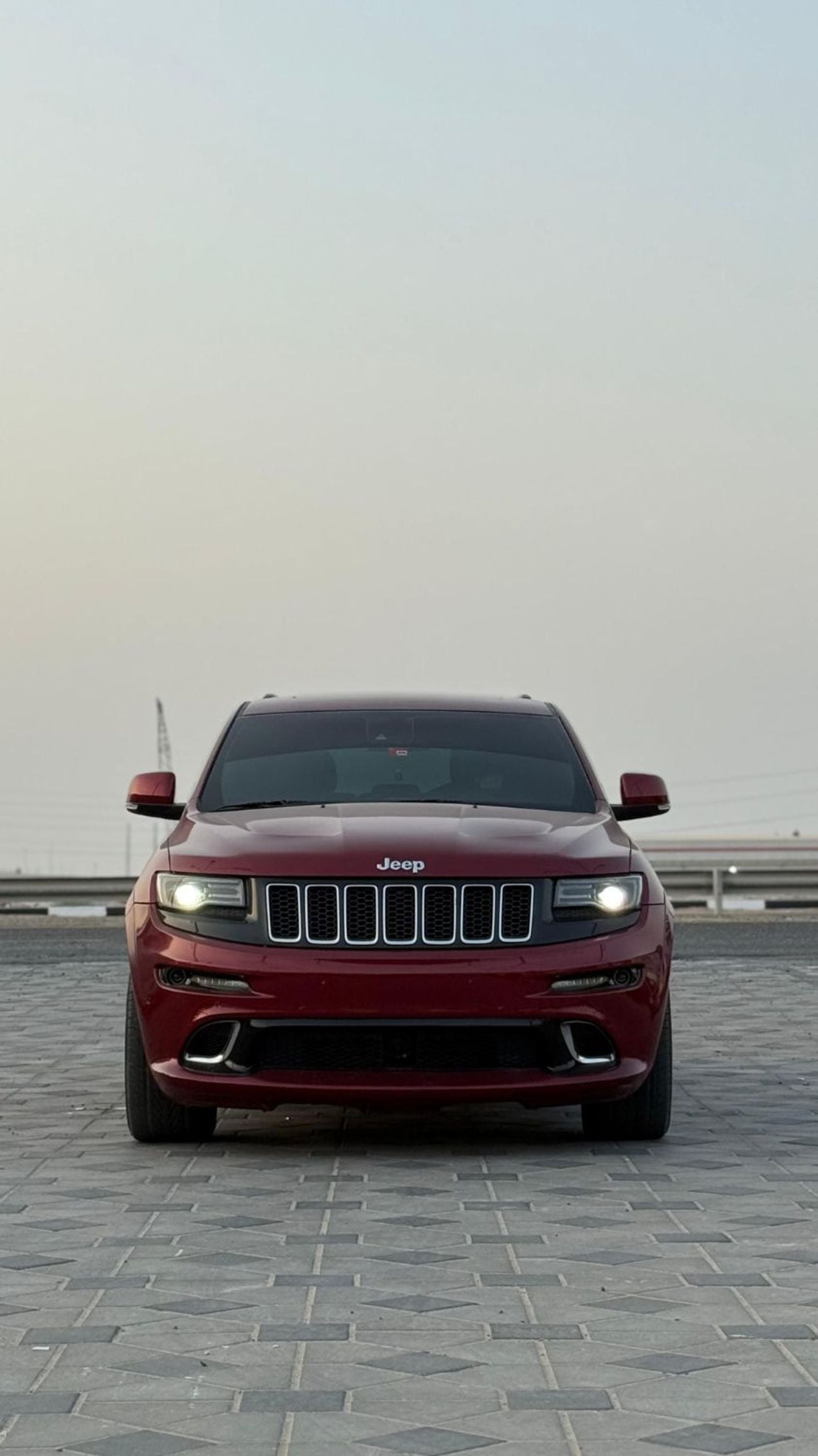 Used Jeep Grand Cherokee SRT 6.4L 2014 for sale in Dubai - 893952