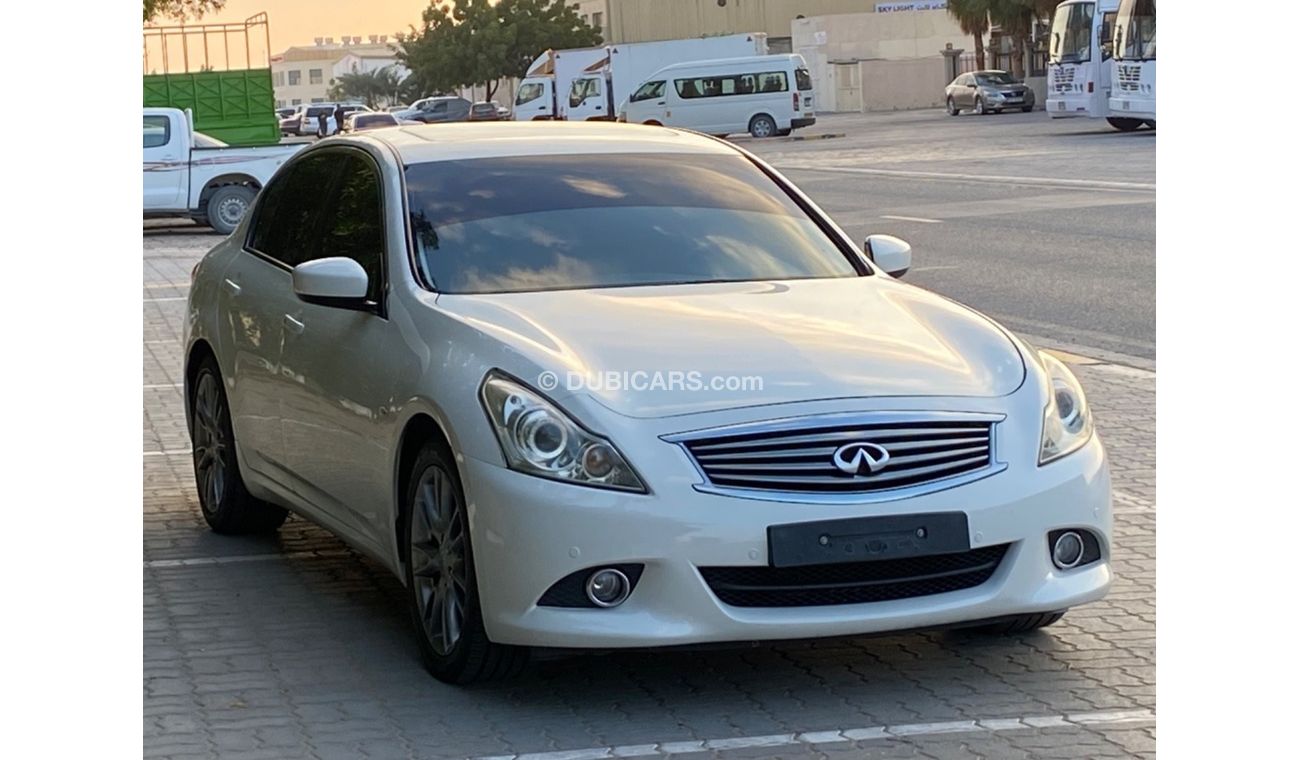 Used Infiniti G37 2013 for sale in Sharjah - 579220