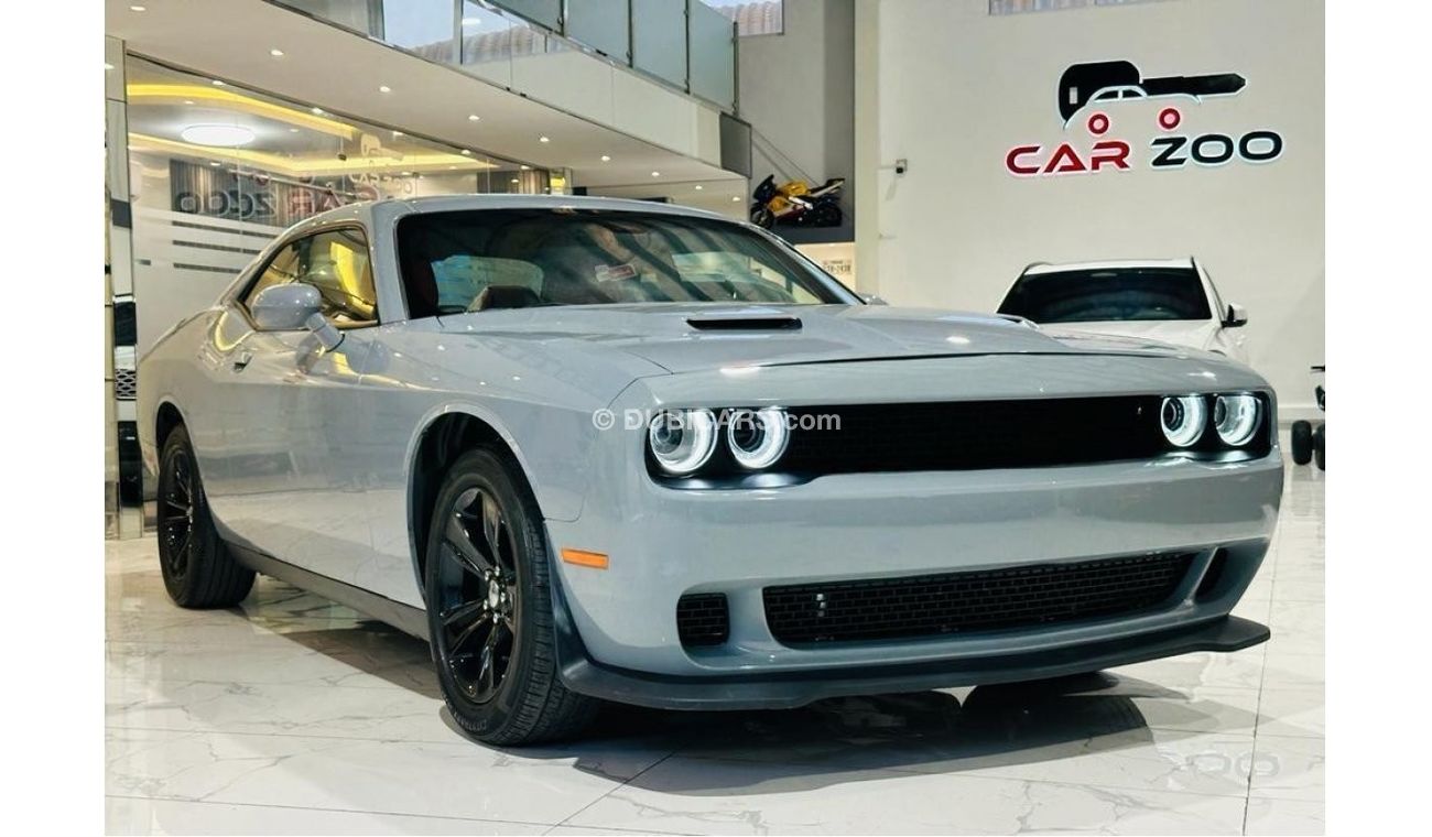 Used Dodge Challenger SXT SRT 2020 for sale in Dubai - 673137