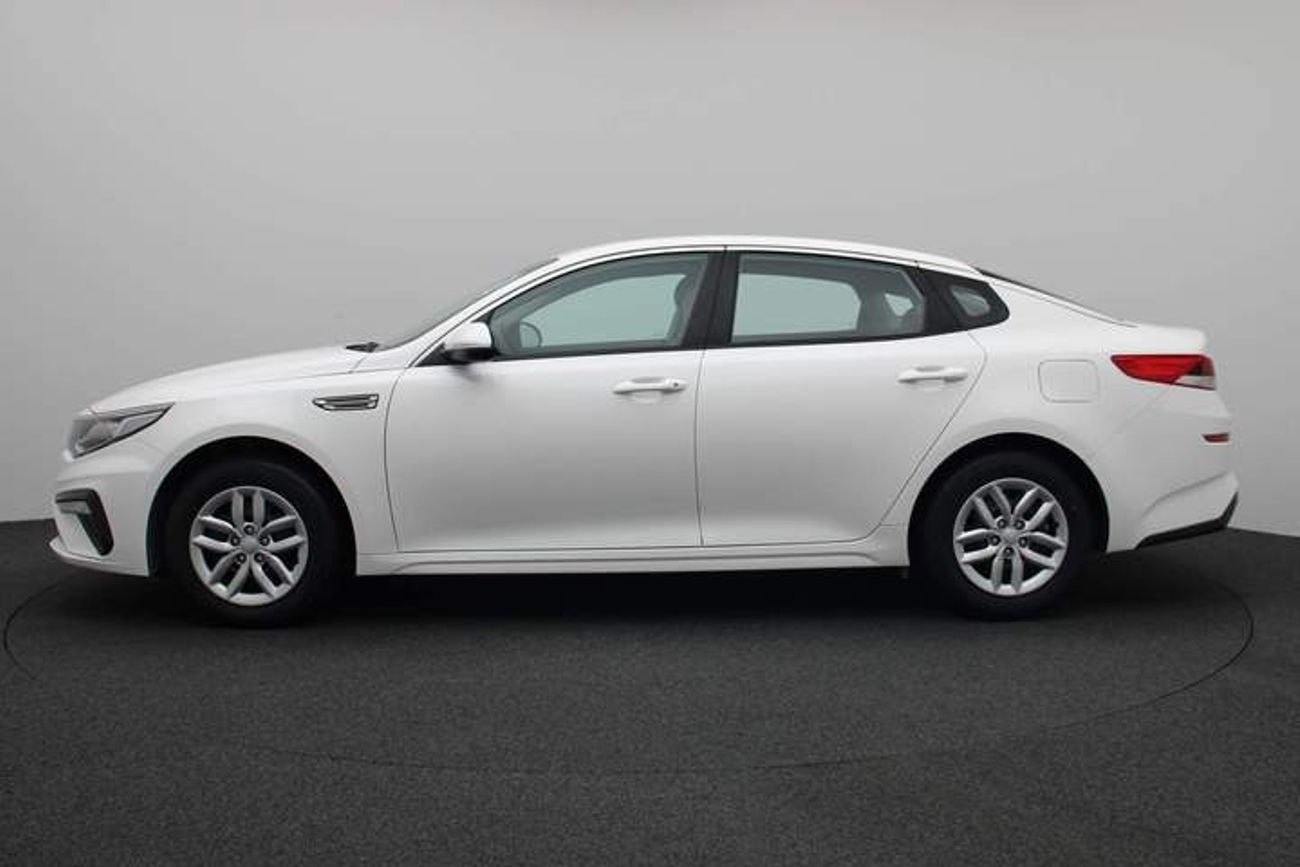 Used Kia Optima LX 2.0 2020 for sale in Dubai - 626342