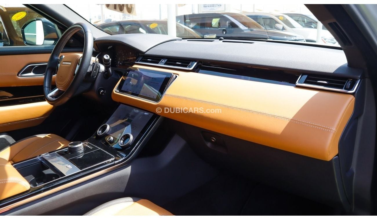 Used Land Rover Range Rover Velar Villa 2020 for sale in Sharjah - 465241