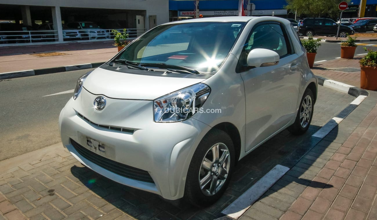 Used Toyota IQ 2014 for sale in Dubai - 57129