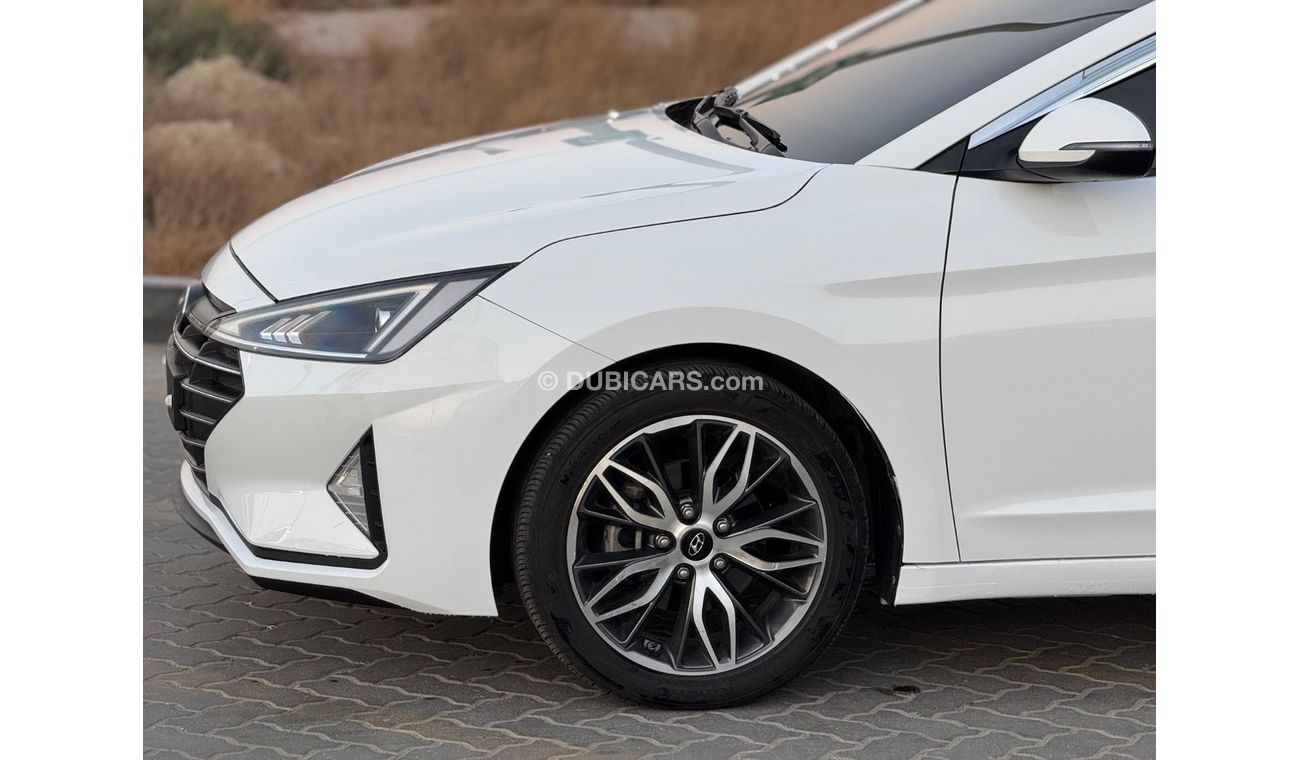 Used Hyundai Avante 2020 for sale in Sharjah - 798333