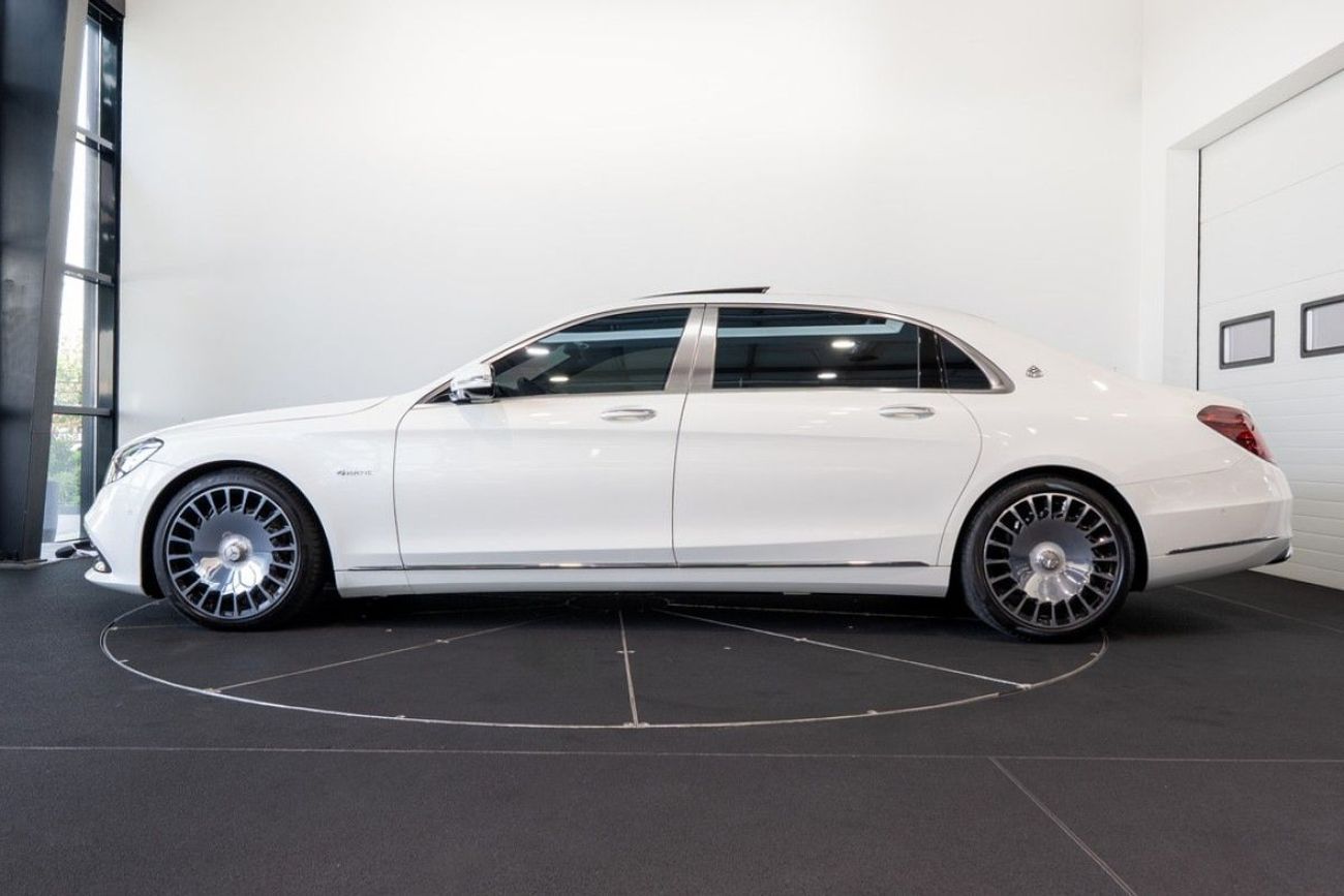 Used Mercedes Maybach S560 Maybach 2018 for sale in Dubai - 854319