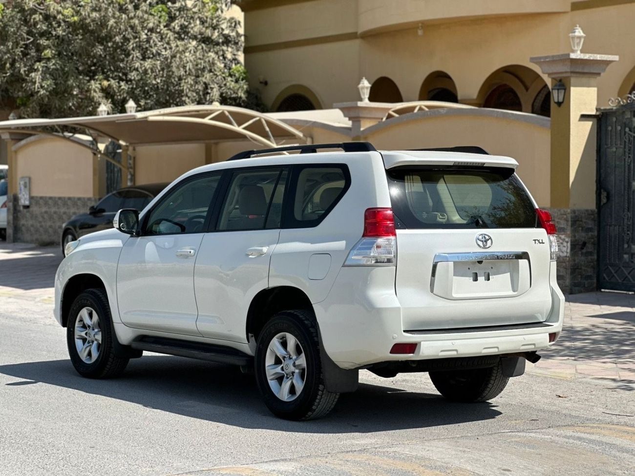 Used Toyota Prado TX-L 2013 for sale in Dubai - 789666