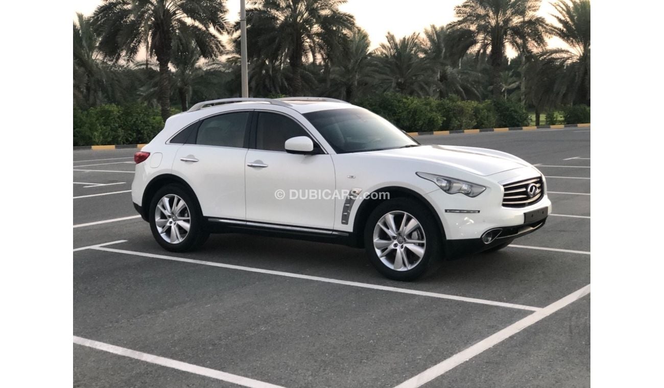 Used Infiniti FX35 MODEL 2012 GCC CAR PREFECT CONDITION INSIDE AND ...