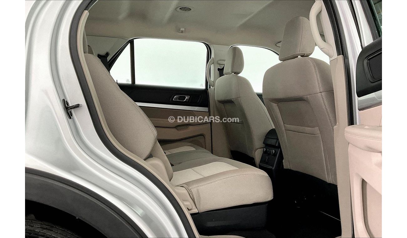 Used Ford Explorer XL / Standard 2019 for sale in Dubai - 575623