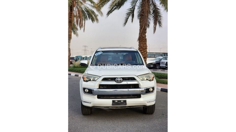 Used TOYOTA 4RUNNER LIMITED 4X4 FULL OPTION 2019 for sale in Dubai - 684030