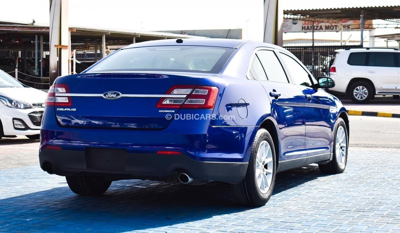 Used Ford Taurus 2014 for sale in Dubai - 585043
