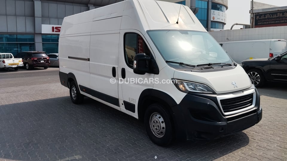 Used Peugeot Boxer L4H3 2017 for sale in Sharjah - 677256