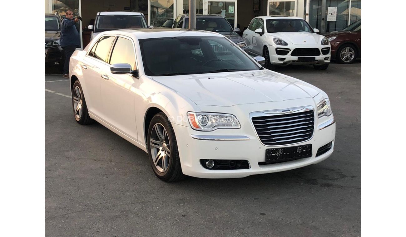 Used Chrysler 300C Crysral C300s model 2013 GCC car prefect condition ...