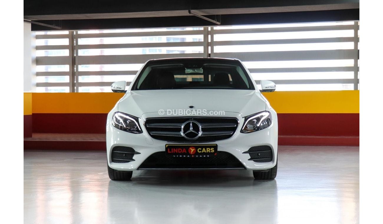 Used Mercedes Benz E300 W213 2020 for sale in Dubai - 550823